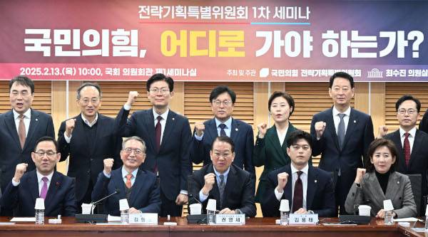 대선을 대선이라 부르지 못하는 與 물밑 ‘기반공사는 한창