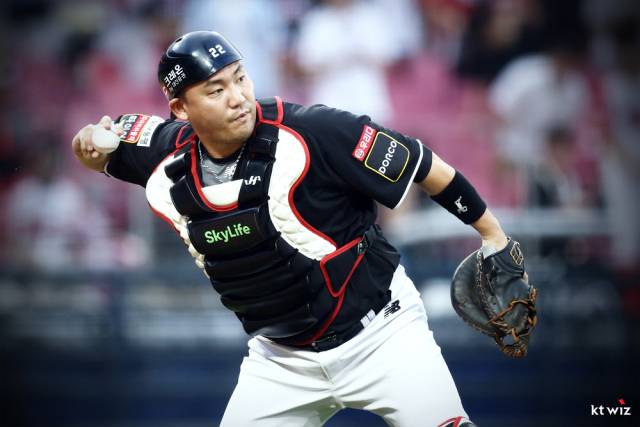 '벌써 10년' 롯데→KT 트레이드로 인생 역전, FA 시즌인데 왜 주장 중책을 맡았나 [MD질롱]