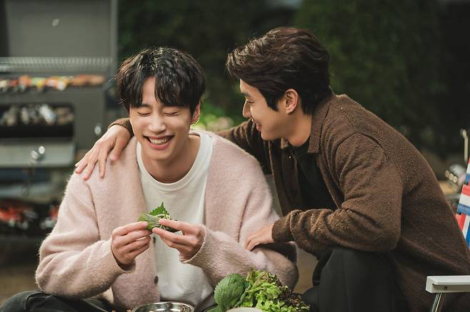 연인 연기만 하랬는데너무 몰입한 나머지 외모가 똑같아진 남녀배우 필더무비