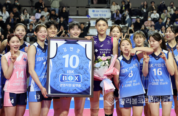 배구여제 김연경 굿바이 은퇴 투어 계속된다흥국생명 원정경기 Ibk기업은행 매진 현대건설도 매진 행진 중