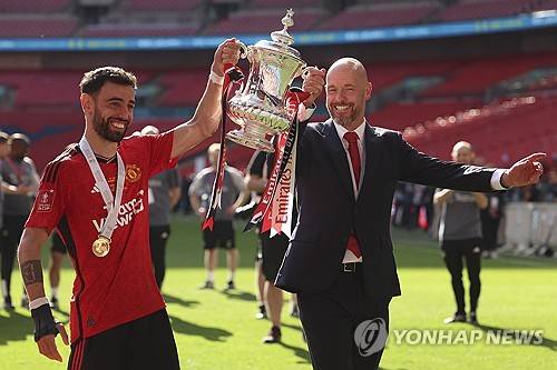 속보 황인범 새 감독 Epl 레전드 판페르시 급물살페예노르트 성골 유스 출신 전설 감독 눈독