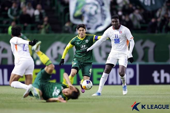 [현장 REVIEW] '박재용 헤더 결승골' 전북, ACL2 16강 2차전서 포트에 1-0 승리...합산 5-0으로 8강 진출