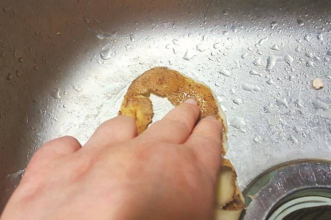 껍질은 무조건 그냥 버린다고요 여기 활용하면 대박이에요~ 쏙쏙팁