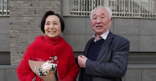 이혼한 아내와 동거하더니 20년 만에 재혼한 천만배우 스포엔 뉴세이