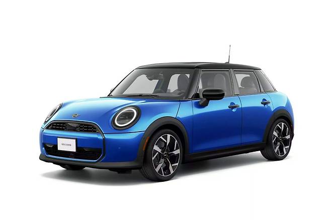이 車를 이 가격에 기존 보다 1000만 원 저렴한 가성비 모델 출시에 깜짝 토픽트리