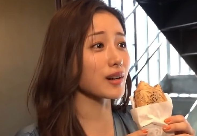 나이 마흔 넘어서 깨달은 것 고마움을 느끼면 말이라도 건네라 꿀벌책방