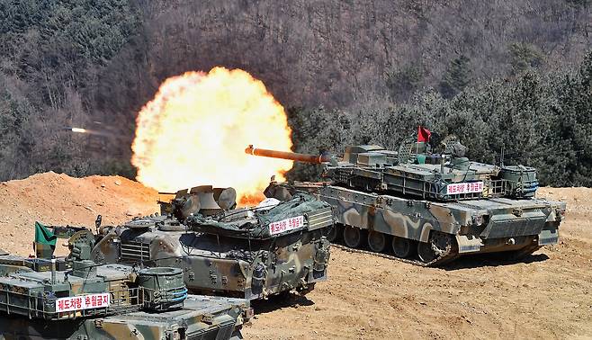 중국 한국한테 깜짝 놀란 이유 중국 전차를 압도하는 K 2 전차의 성능이 공개되었습니다 군사돋보기