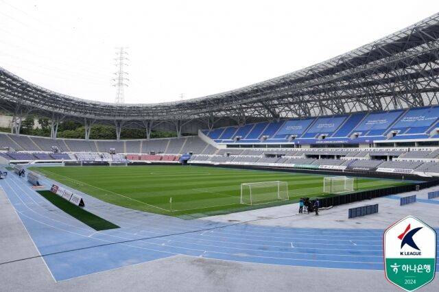 [오피셜] 전북, 시드니와 ACL2 8강 1차전 용인미르스타디움서 치른다..."잔디 상태 악화로 대체 구장 결정"