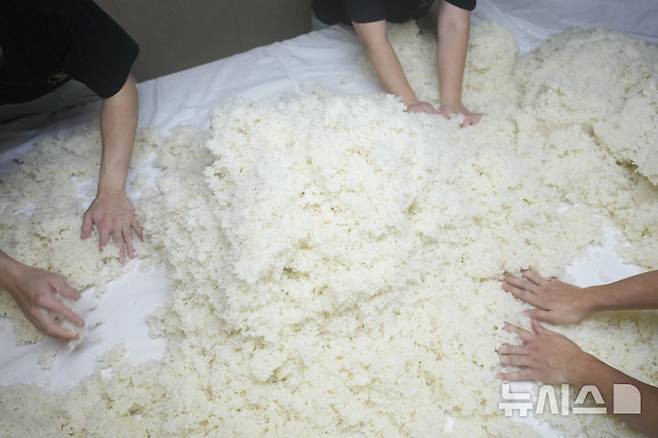 쌀 대신 야키소바日 비축미 방출 발표에도 여전한 쌀값 고공행진