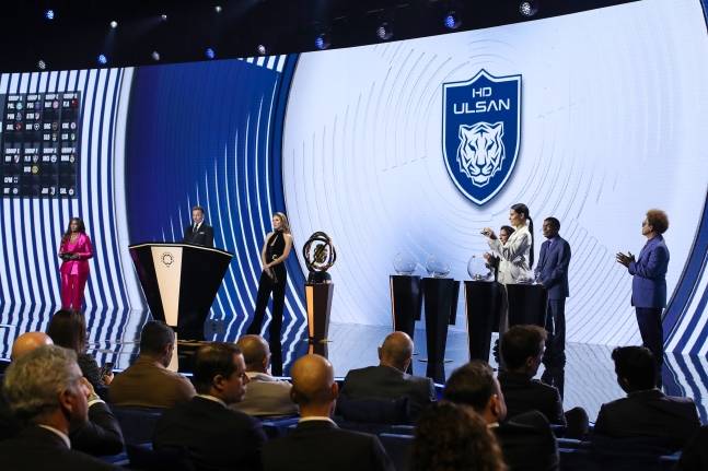 K리그 자존심 울산 참가하는 Fifa 클럽 월드컵 트로피 한국 땅 밟는다