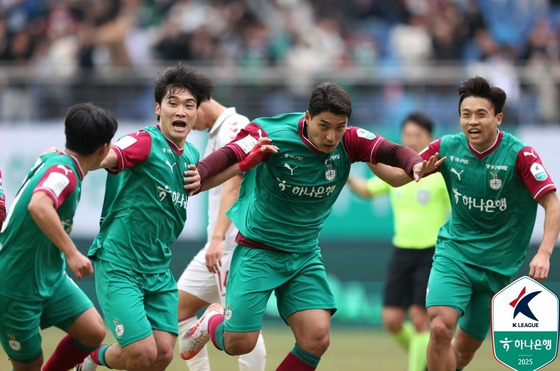 ‘해결사 본능 주민규 결승골대전 수원fc 꺾고 홈 첫 승