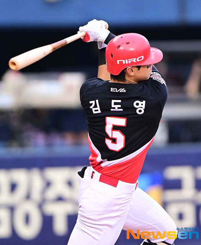 2025 KBO 리그 평균 연봉 ‘1억6071만원’ 역대 최고..김광현 ‘연봉킹’-김도영 ‘인상률 1위’