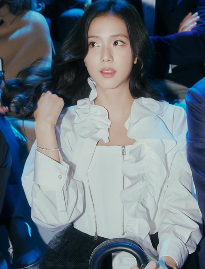 Mz세대 매출 400 끌어올린 디올 여신 패션 패션룸