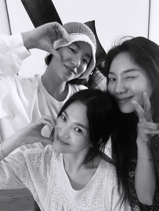 송혜교가 대성공 위해 임지연 전여빈 다음으로 선택한 연예인 여동생 필더무비