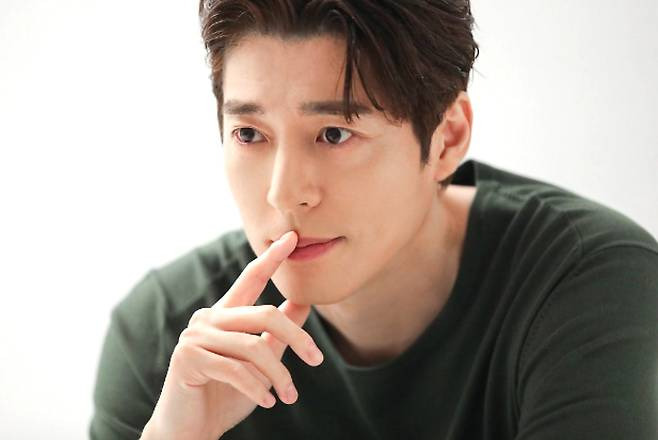 결혼했어” 동료들도 몰랐는데 벌써 결혼 12년 차라는 유명배우 스포엔 뉴세이