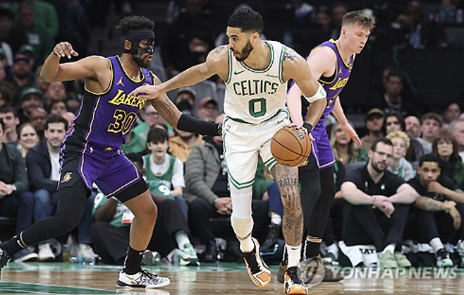Nba Lal 돈치치 34점르브론 트리플더블급 활약에도 9연승 좌절bos는 테이텀 40점에 4연승