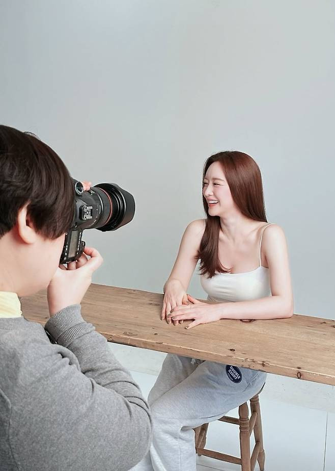 콤플렉스 극복해 후회 없다 성형 고백 테니스 국대급인 여배우의 조거 팬츠 룩 스타와 패션