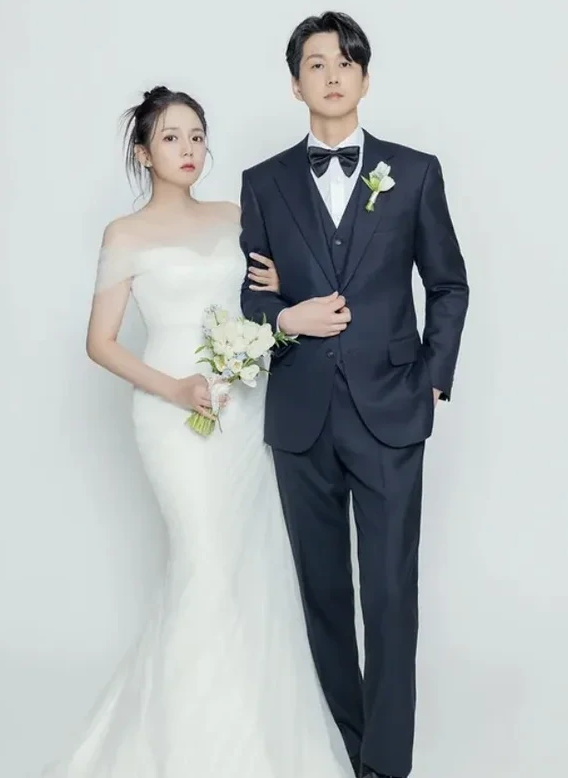17년 비밀연애한 남자친구와 결혼소식 알린 연예계 은퇴한 前 여배우 필더무비