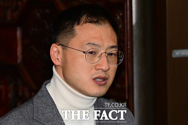 주간政談 보수의 표적 된 김상욱 험난한 소신 정치