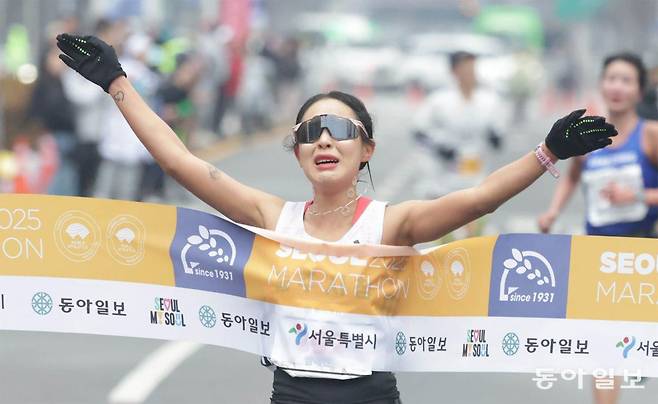 마지막 500m 전력 질주 투혼 결승선 통과뒤 쓰러져