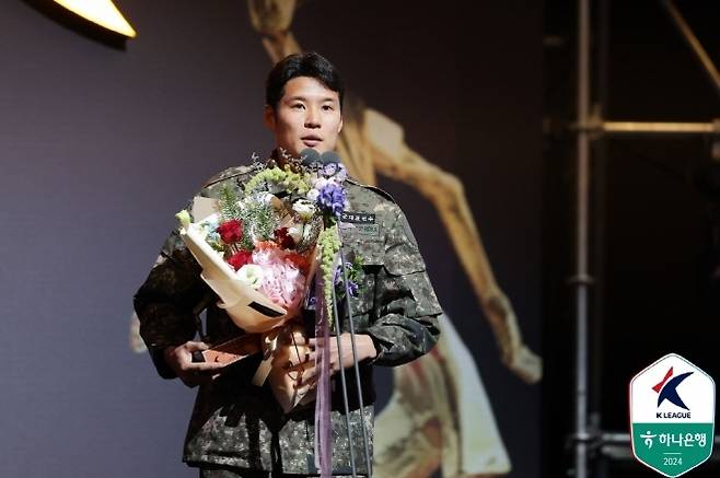 9개월 만에 국가대표 승선 박승욱 센터백·풀백 다 자신 있다 홍명보 감독님 원하시는 건 완벽히 해낼 것” 이근승의 믹스트존