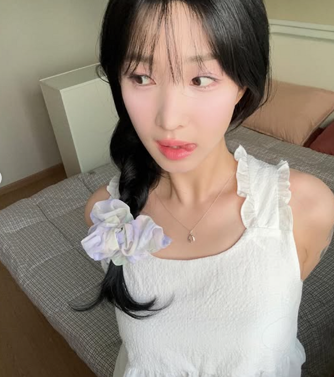 애셋맘 맞아 걸그룹 멤버였던 연예인의 러블리한 일상룩 패션룸