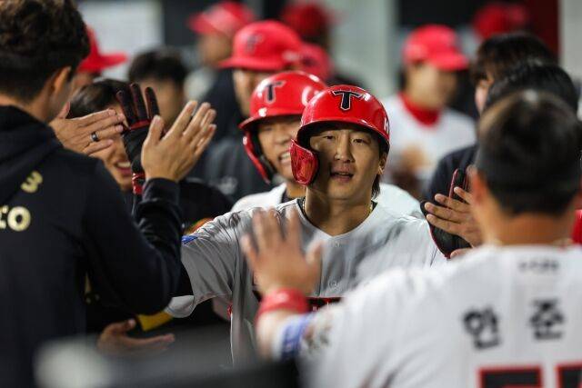 KIA가 박찬호 보고 놀란 가슴을 홈런 5방 보고 진정했다→키움 11-6 제압→나성범·최원준·나성범·최형우·위즈덤 폭발→올러 155km로 첫 승[MD광주]