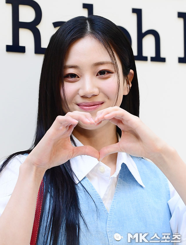 1001 경쟁률 따위 지금 핫한 그 드라마 여주인공 신예 배우 청청 레이어드룩 뷰티는 내운명