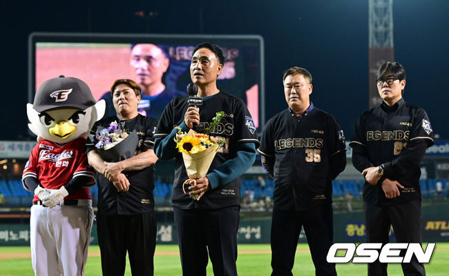 독수리 조형물 떴다 대전 한화생명볼파크 시즌 개막 준비 끝첫 시구는 영구결번 4인 송진우·정민철·장종훈·김태균