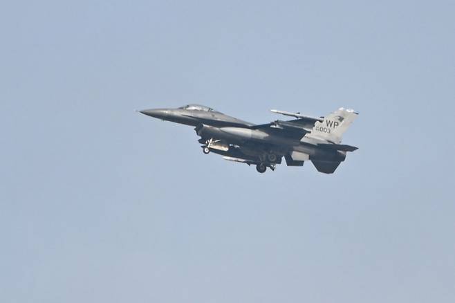 미국 남중국해 분쟁 필리핀에 F 16 전투기 판매하기로