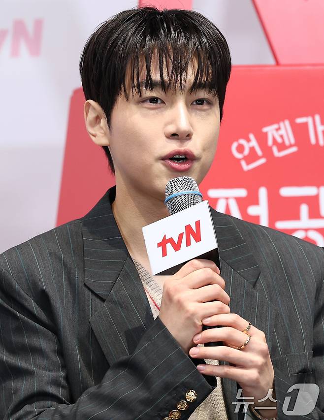 언슬전 강유석 폭싹 은명이와 다른 밝은 에너지 줄 것
