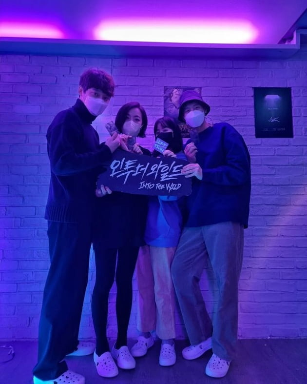 연기하랬더니 한 드라마에서 두 커플이나 결혼 드라마 찍다 결혼한 배우 커플들 스포엔 뉴세이