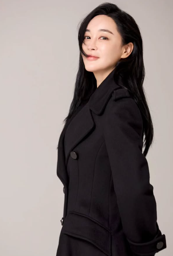 서울대 성악과 출신에 아나운서에서 배우 된 연예인 일상룩 패션룸