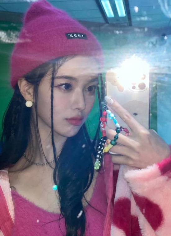 최근 남대생4명과 썸타는 중인 39kg MZ여신의 패션 근황 | 맥스무비