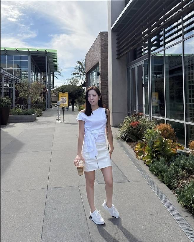 정순주 아나 미국인들 다 쳐다본 여신 비주얼 제니보다 핫 너무 짧은 미니룩 뷰티는 내운명