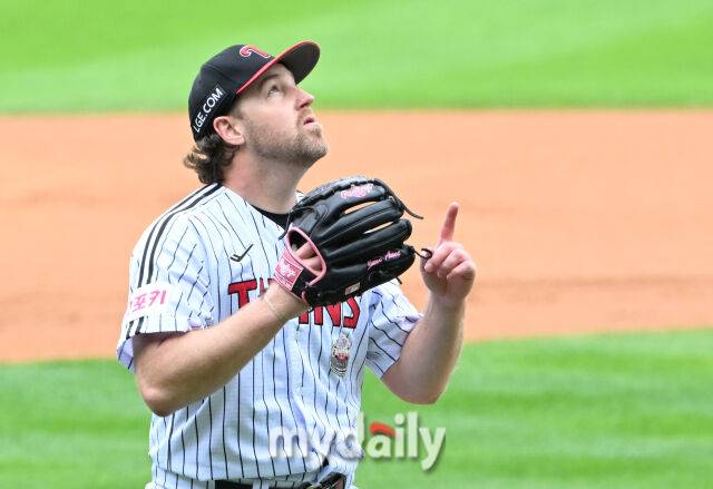 前 KBO 13승 투수 폭격한 배지환의 미친 존재감…3안타 4득점 1볼넷 1도루 '폭주'