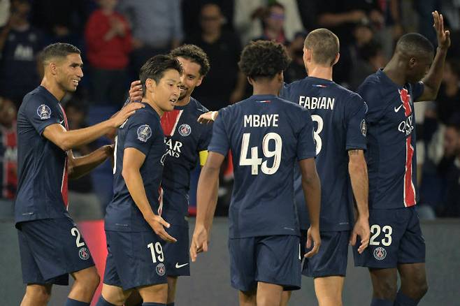 ‘경기력 비판’ 김민재·‘입지 불안’ 이강인, 나란히 EPL 향할까