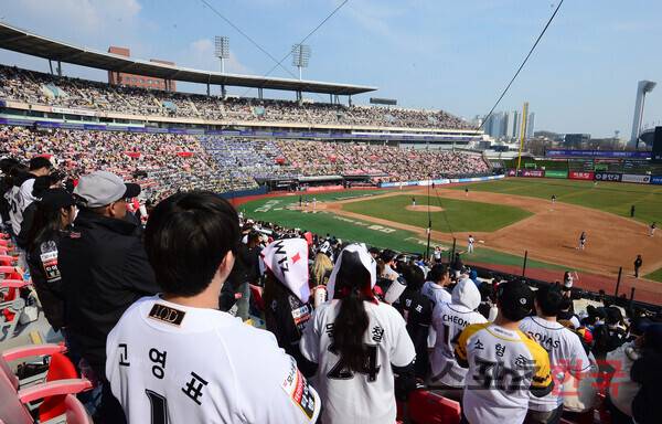 '한 뼘 모자랐던 7회 대추격' kt wiz, SSG에 5-6 석패[수원에서]