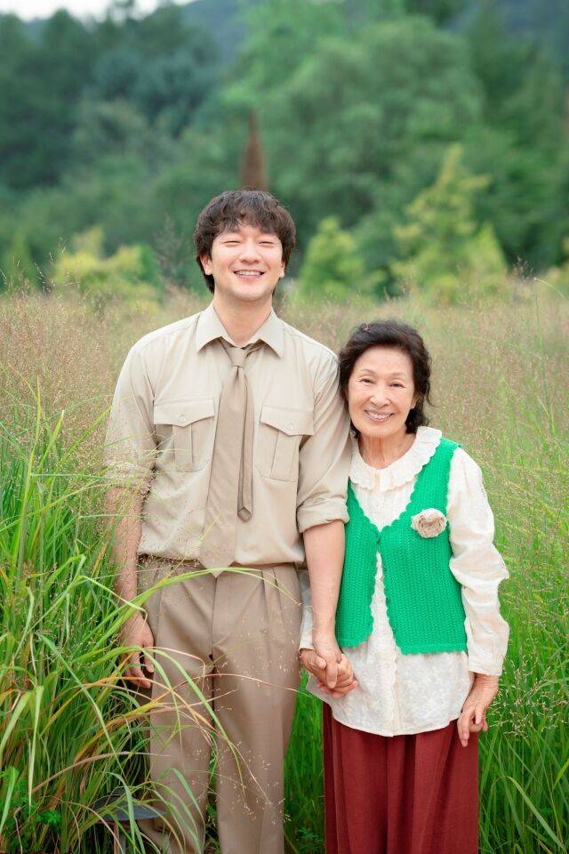 김혜자♥손석구 42세 나이차 뛰어넘은 부부 케미 천국보다 아름다운