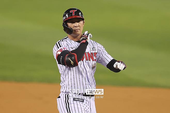 "오스틴 집에 갔다…웬만하면 쓰려고 했는데" LG OPS 1.010 최고 타자 대타로도 못 쓴다