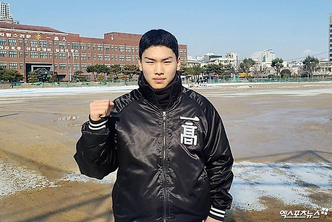 Kbo 드래프트 김빠지나 광주일고 오타니 김성준 텍사스 계약 임박→전체 1순위 후보 박준현·문서준도 Ml 러브콜