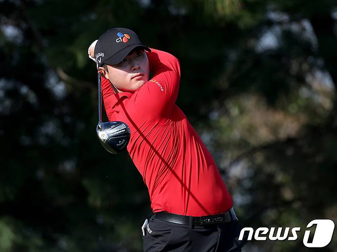 '공격 골프'에 강한 배용준, KPGA 클래식 우승…3년 만에 정상