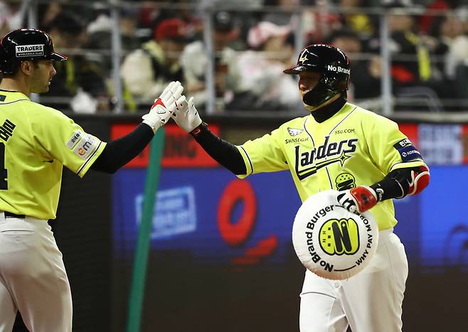 최정 ‘500홈런’까지 ‘-1’→SSG도 1700만원 상품 걸었다…흥행몰이 기대감 UP [SS시선집중]