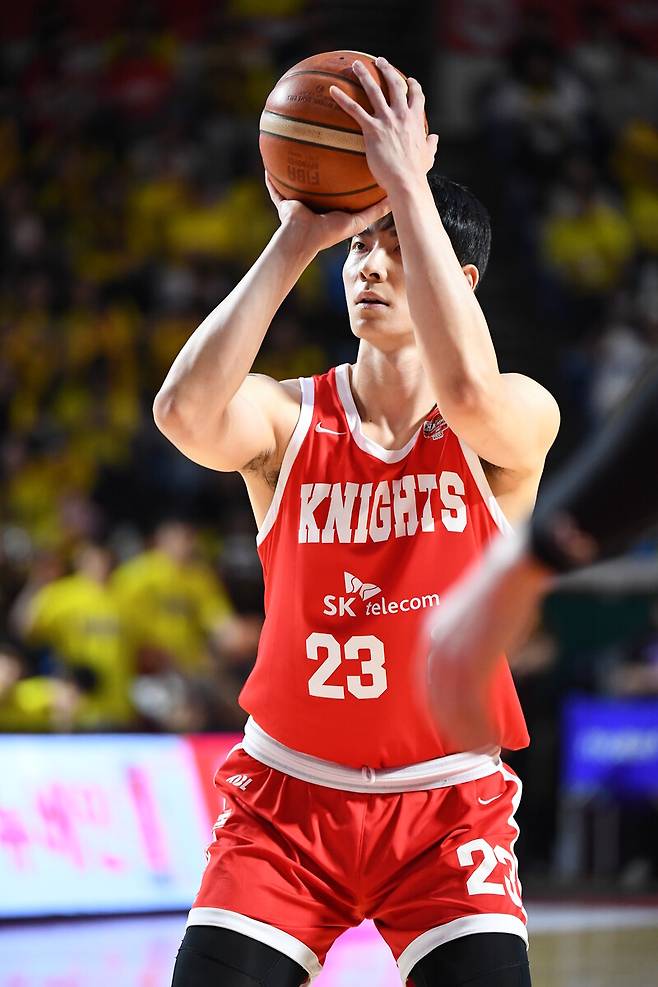 [KBL FINAL] ‘3연패 후 2연승’ SK 김형빈, “저희 팀 분위기가 더 좋지 않을까요?”