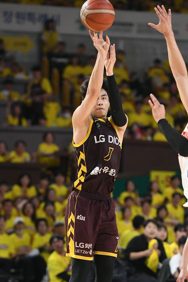 '리버스 스윕' 자신있는 SK …"걱정 없다" 그래도 유기상 부활 절실한 LG