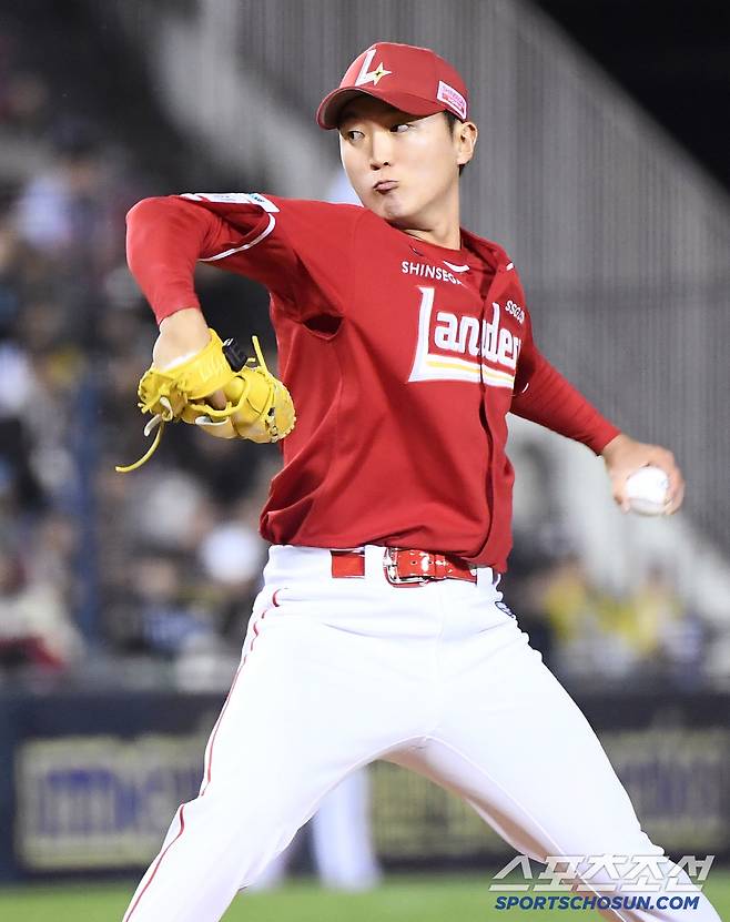 햄스트링 악재 → 주말 LG전 비상! 표적등판 나오나 → 선발 2자리 펑크 "토요일 일요일 고민이다"