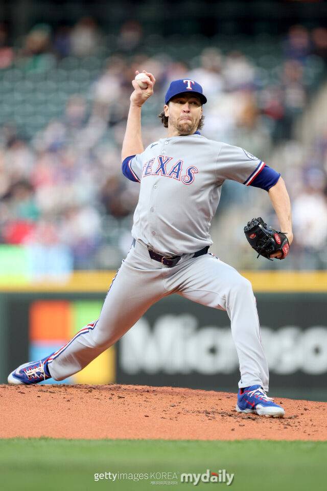 'KKKKKKKKK' 시즌 3번째 QS+ 최고 159.8km 쾅!... 이게 바로 사이영상의 위엄, ERA 2.21