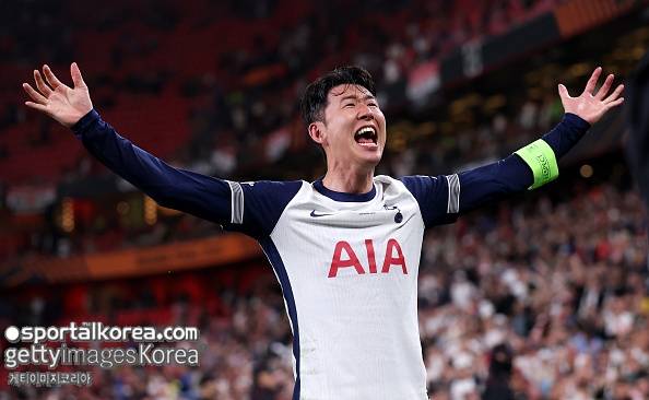 "완벽한 순간, 완벽한 사나이"… 손흥민, 10년 '453경기·173골·101도움' 여정 끝에 첫 우승 트로피에 입 맞췄다!