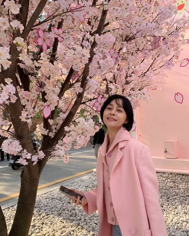 남자 셋 여자 셋 문화대 퀸카 근황 화제된 여배우 일상룩 라이프업