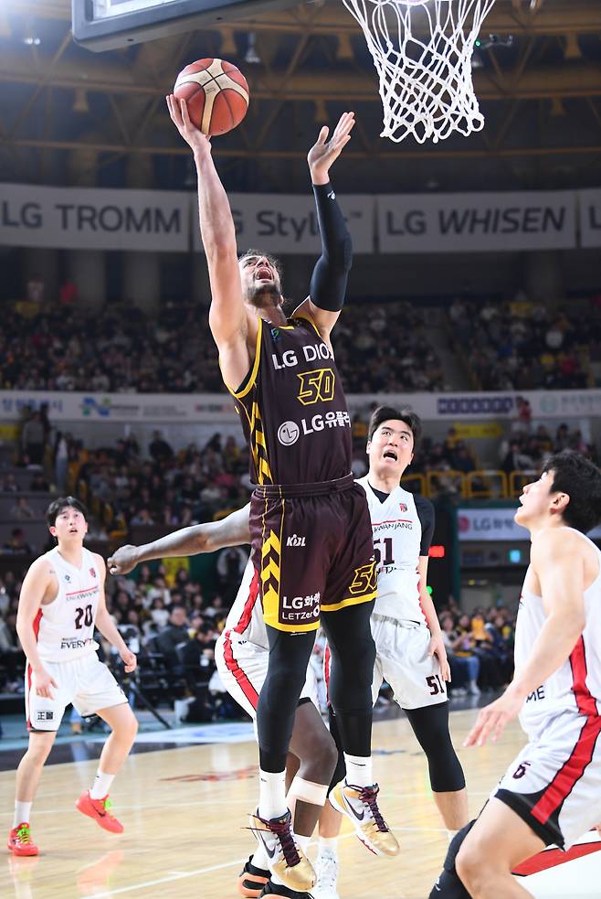 '게이지 프림 3년간 한국 못온다' KBL, 외국선수 계약 마감…외국선수 3명-아시아쿼터 4명 재계약, SK는 신입 아시아쿼터 영입